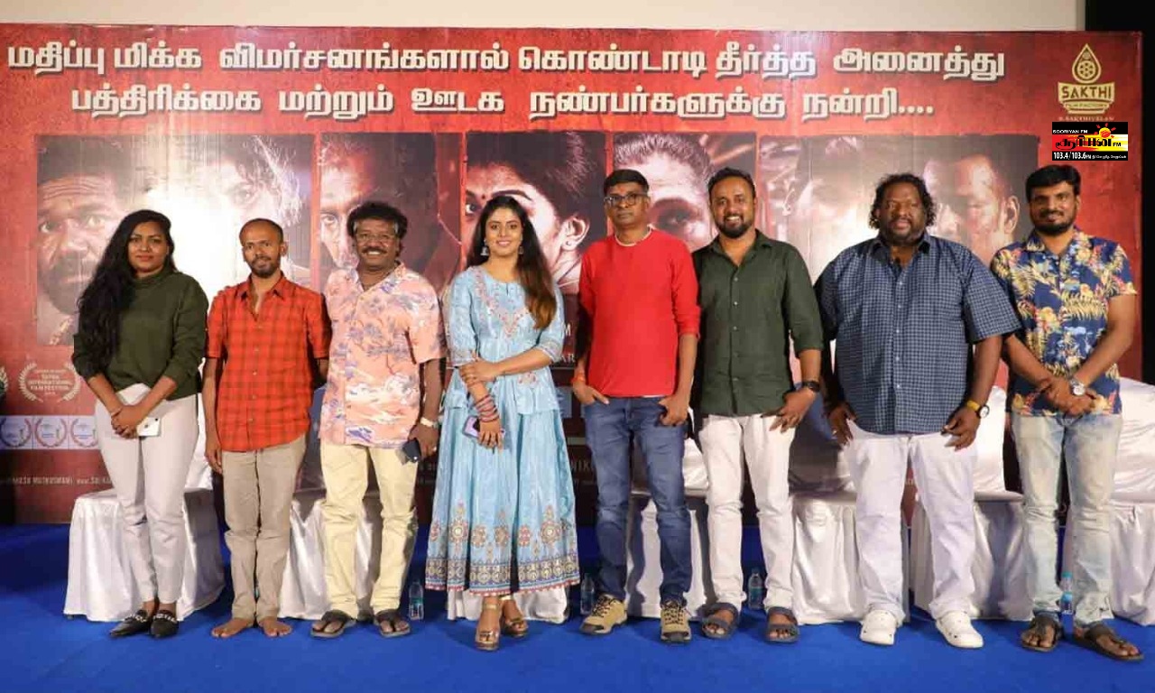 கார் ஒன்றை பரிசாக வழங்கிய தயாரிப்பாளர்! - Sooriyan FM Gossip - Sooriyan ...